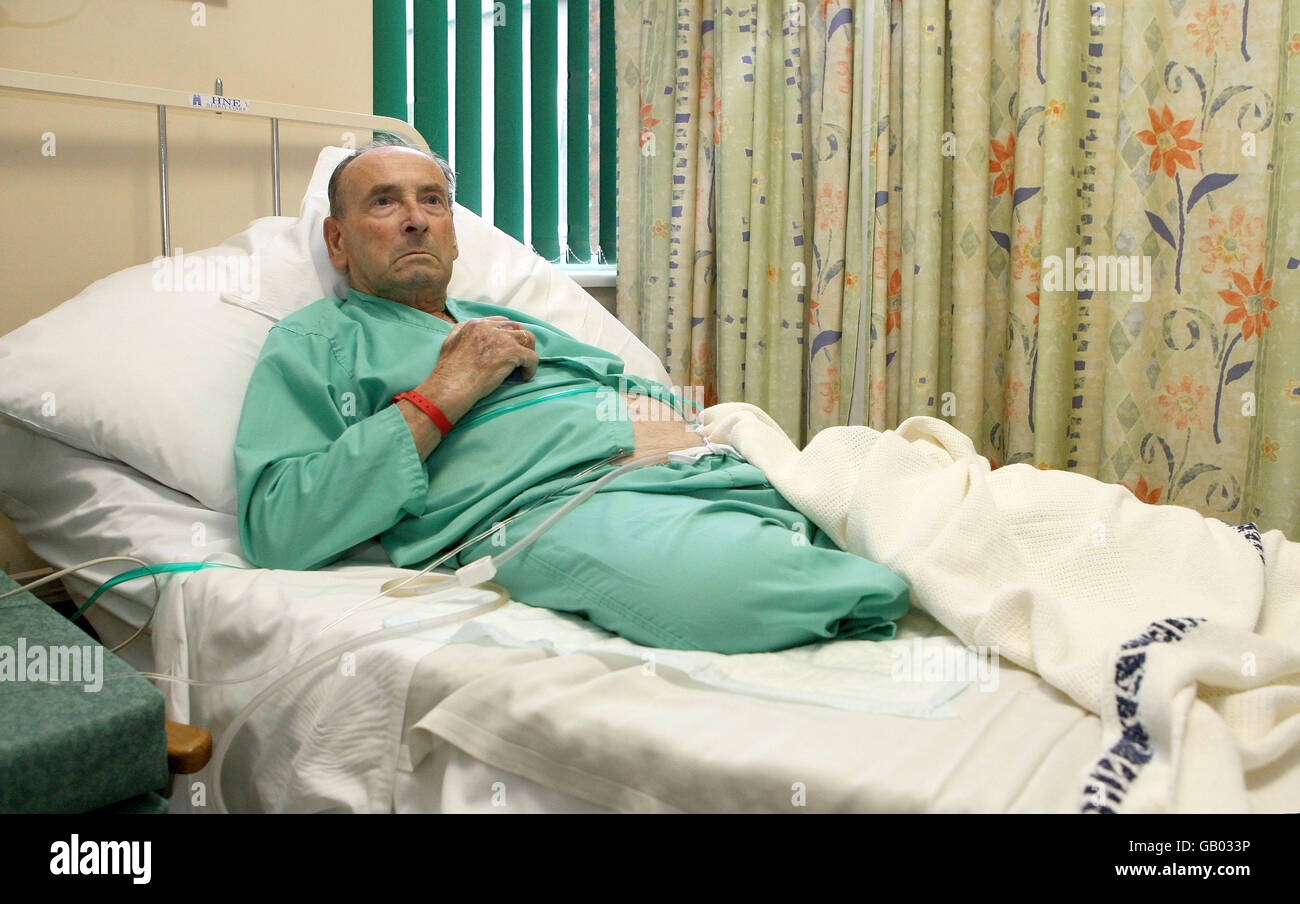 Amputated leg hi-res stock photography and images - Alamy