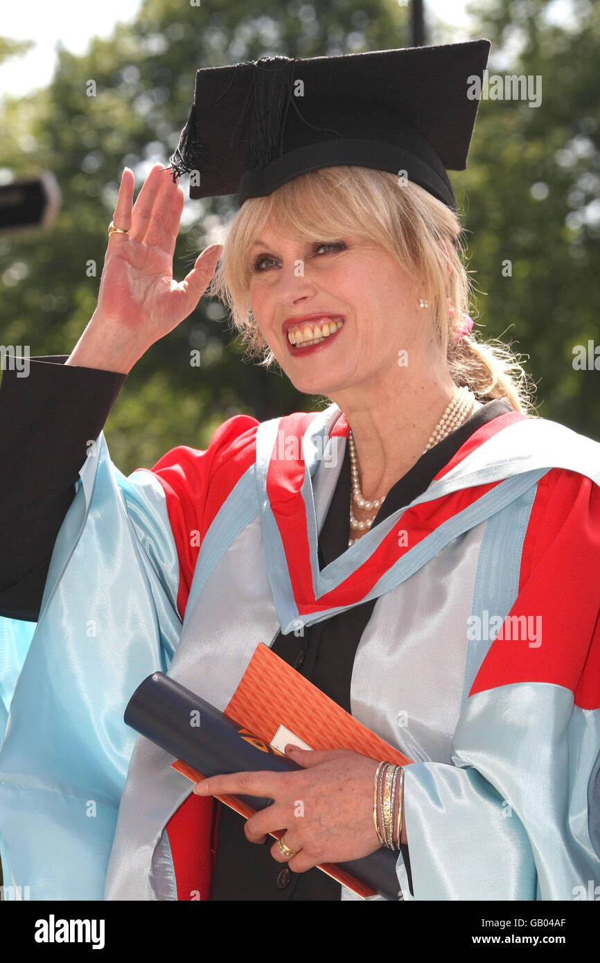 Joanna lumley model hi-res stock photography and images - Alamy