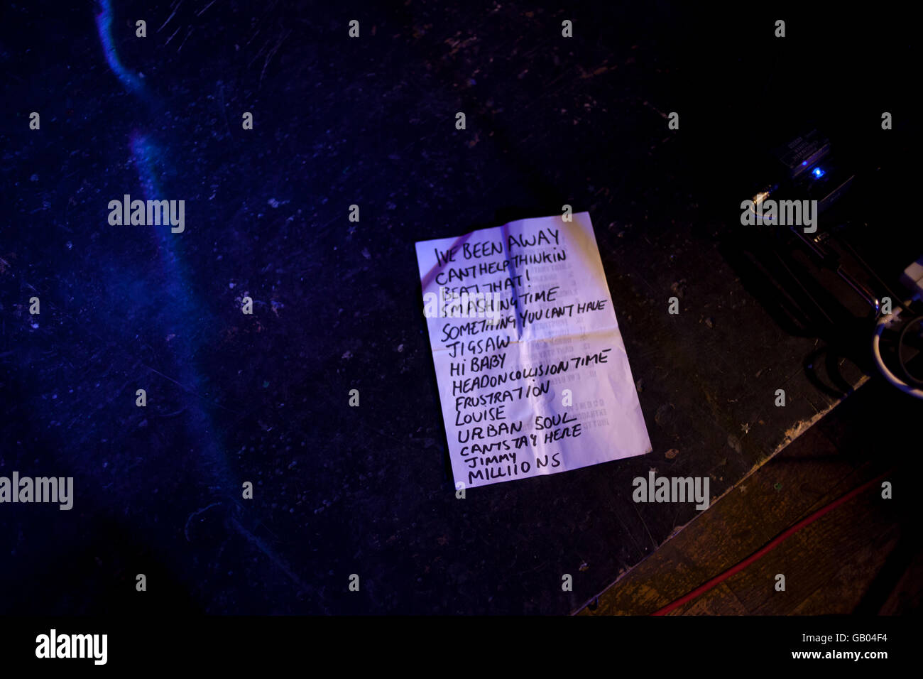 Purple hearts band hi-res stock photography and images - Alamy