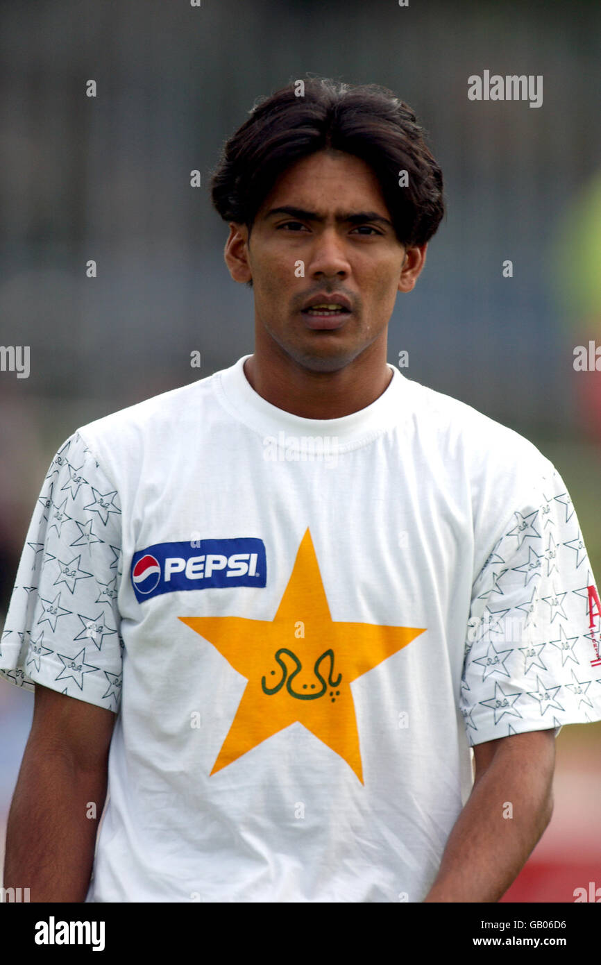 Scotland v pakistan mohammed sami hi-res stock photography and images ...