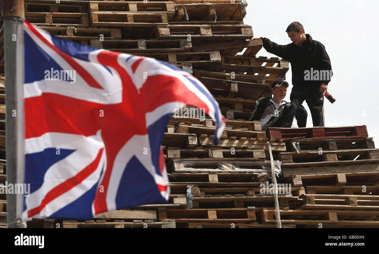 11th night celebrations in Belfast Stock Photo - Alamy