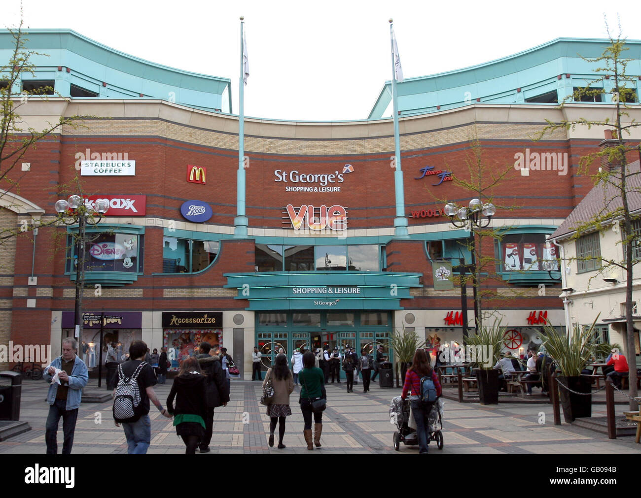 General view of Vue cinema in Harrow town centre, Middlesex Stock Photo ...
