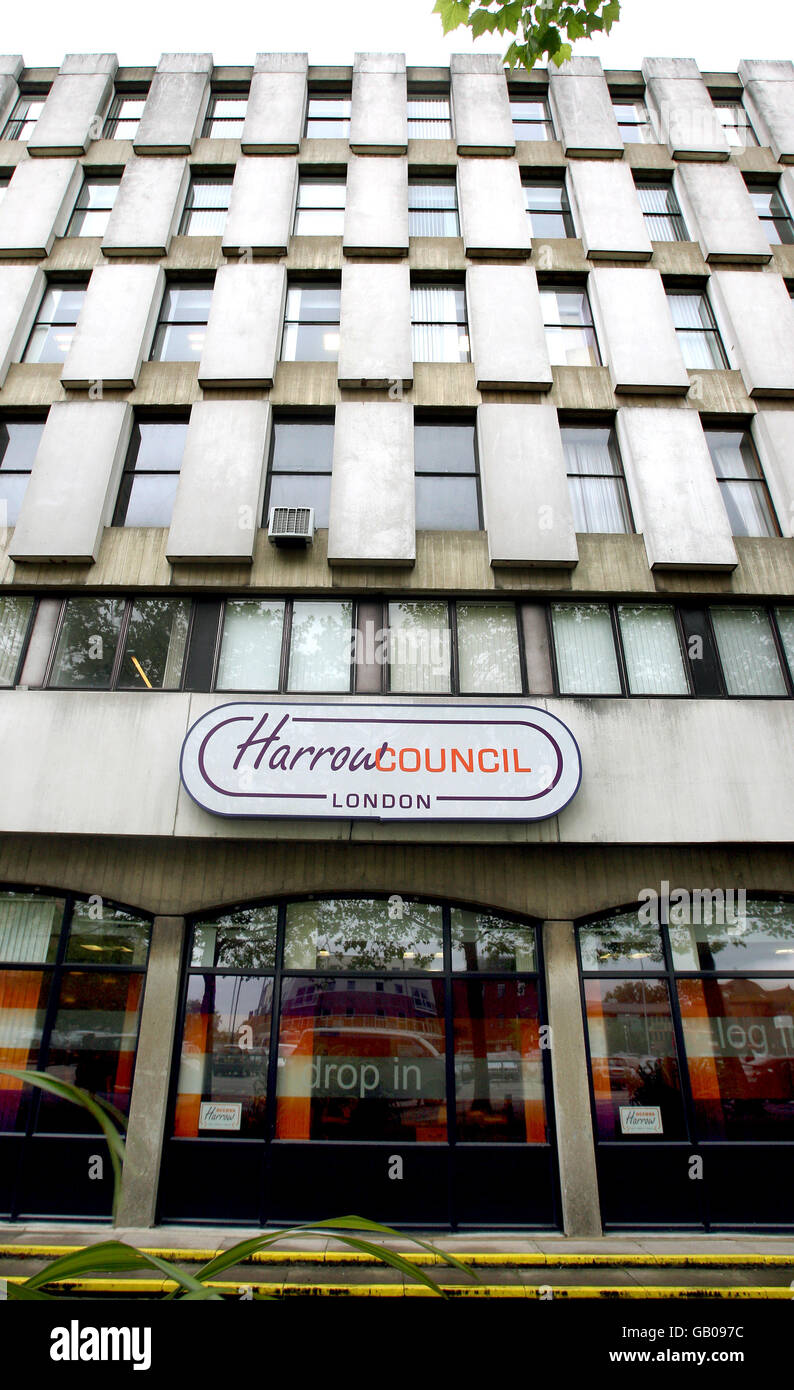 The civic centre in harrow hi-res stock photography and images - Alamy