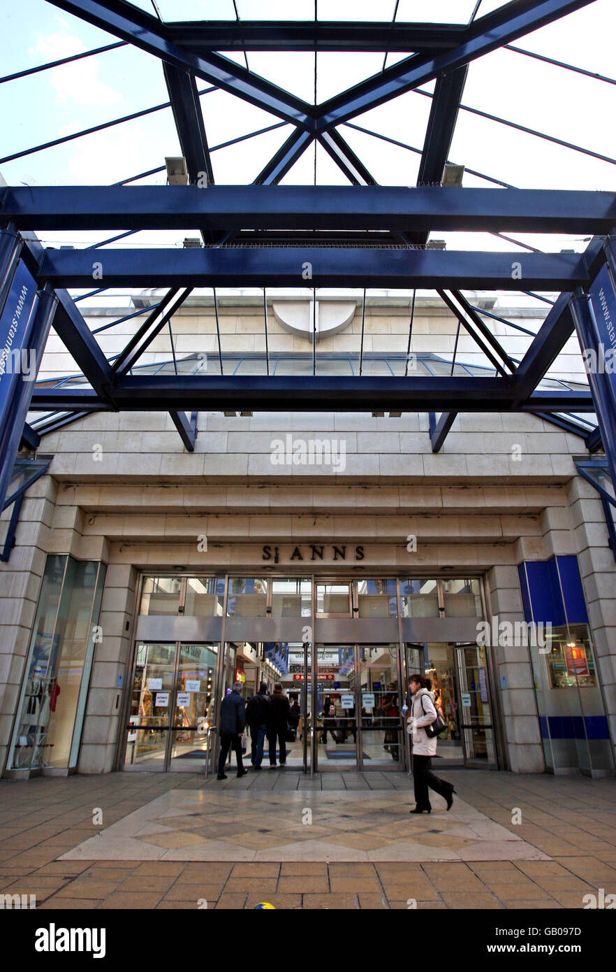 Harrow shopping centre hi-res stock photography and images - Alamy