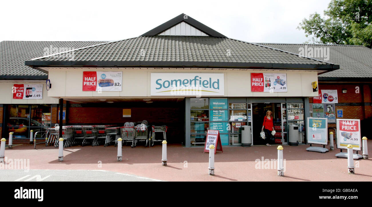 Somerfield Supermarket High Resolution Stock Photography and Images - Alamy