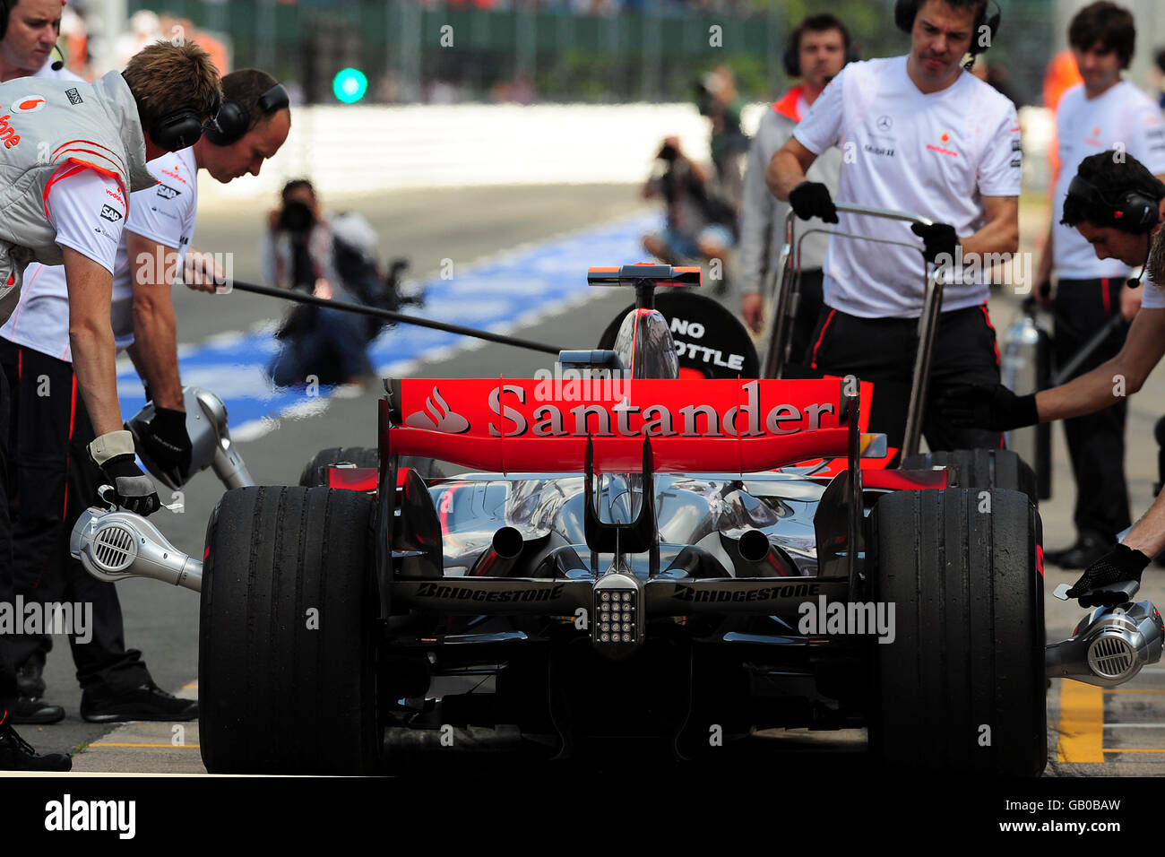 Mercedes formula 1 pits hi-res stock photography and images - Alamy