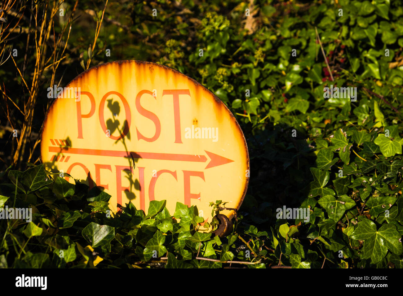 Rusty Old Fashioned Metal Sign High Resolution Stock Photography and ...
