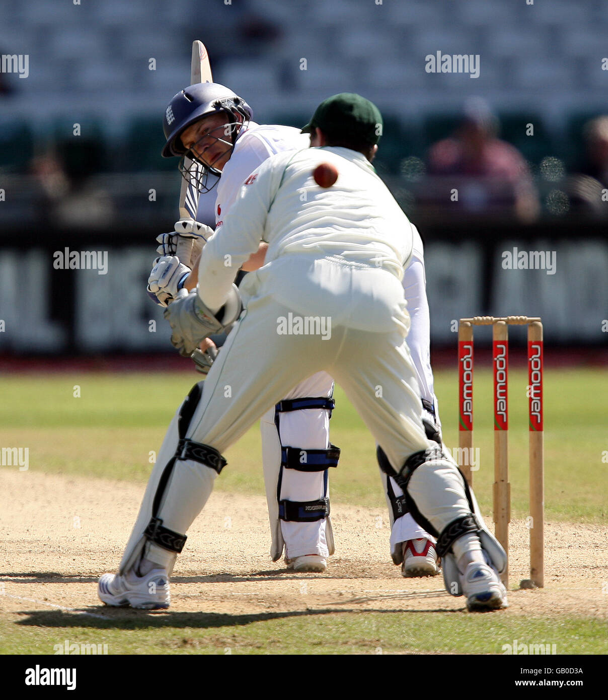 Cricket ambrose hi-res stock photography and images - Alamy