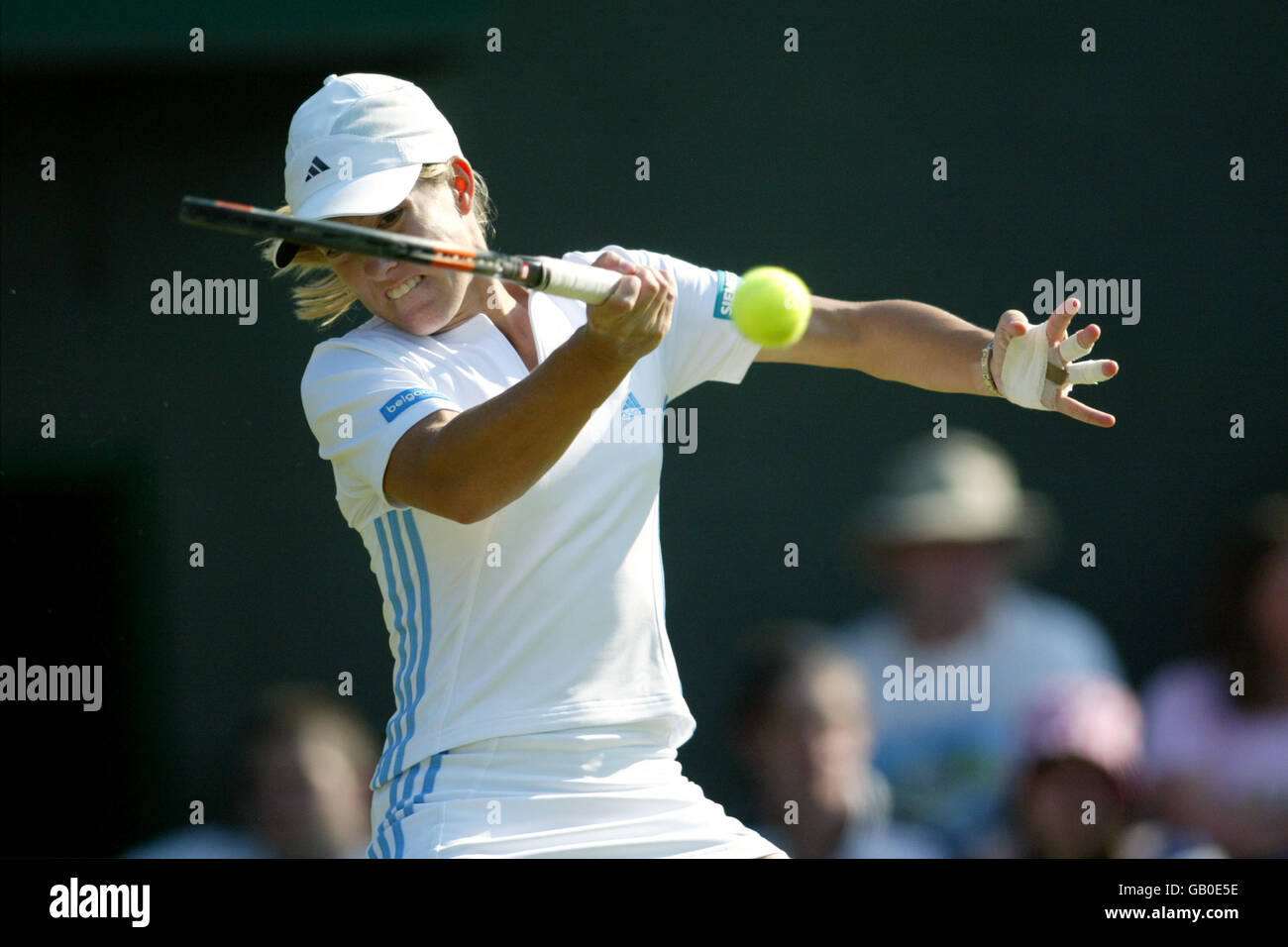 Wimbledon henin v vakulenko hi-res stock photography and images - Alamy
