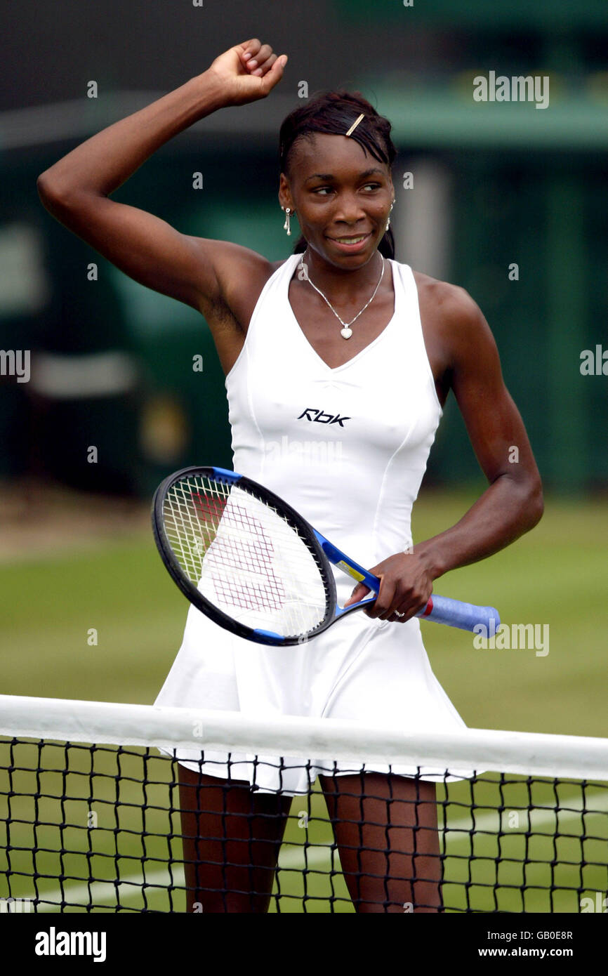 Venus Williams celebrates victory over Vera Zvonareva Stock Photo - Alamy