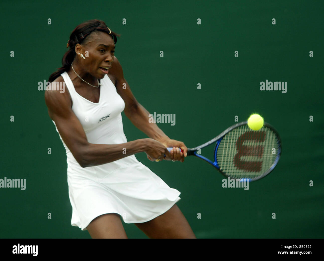 Venus williams on her way to victory hi-res stock photography and ...