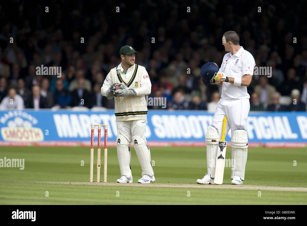 England's Kevin Pietersen (r) exchanges words with South Africa's ...