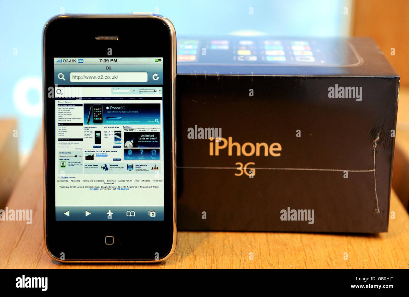 Launch of the iPhone Stock Photo - Alamy