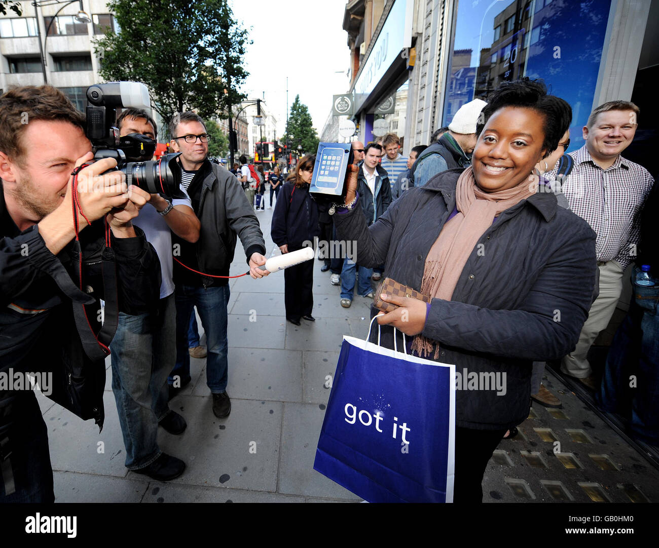 Iphone 13 launch hi-res stock photography and images - Alamy