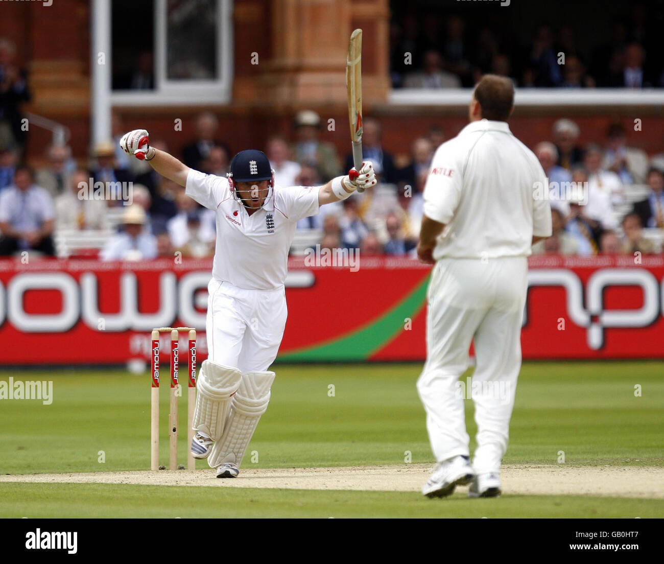 England's Ian Bell celebrates his century during The First npower Test ...