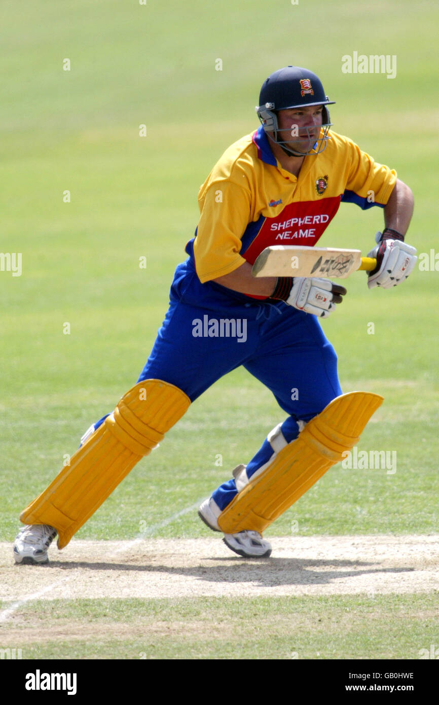 Cricket james full length stock hi-res stock photography and images - Alamy