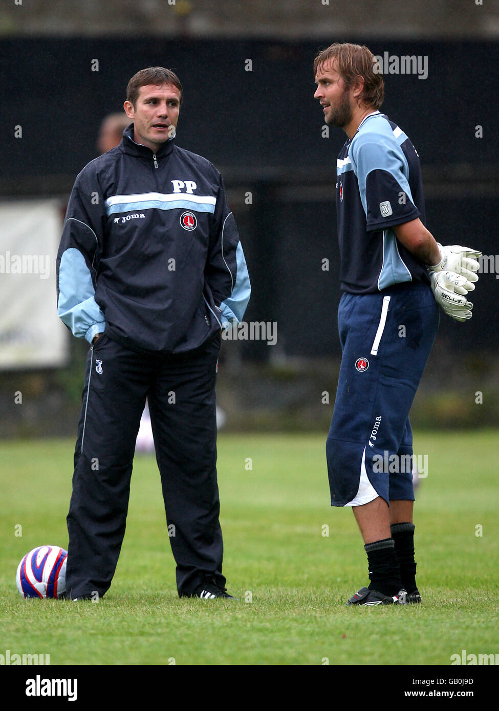 Soccer - Friendly - Welling United v Charlton Athletic - Park View Road ...