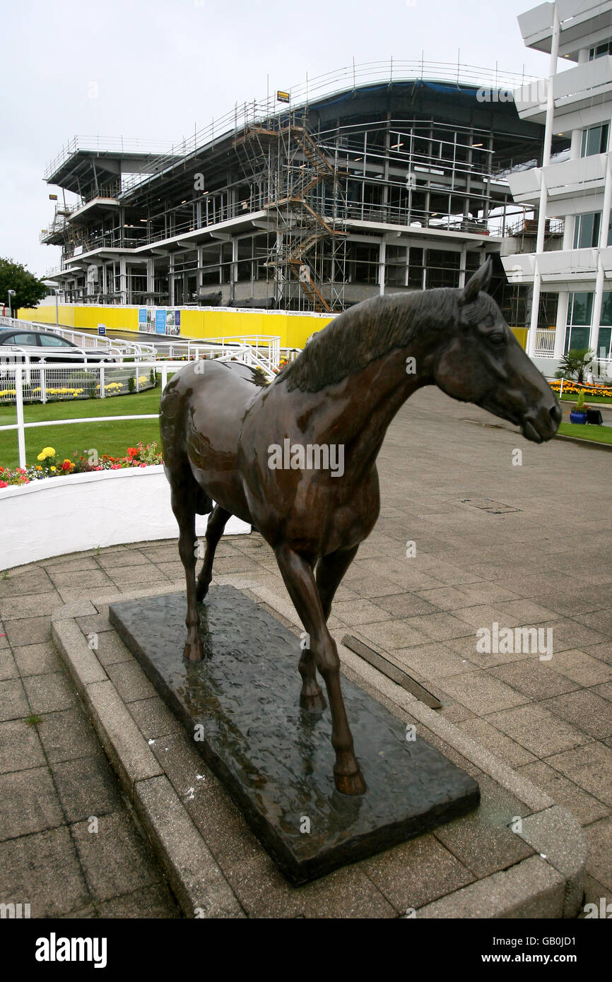 General view of the grandstand at epsom downs hi-res stock photography ...