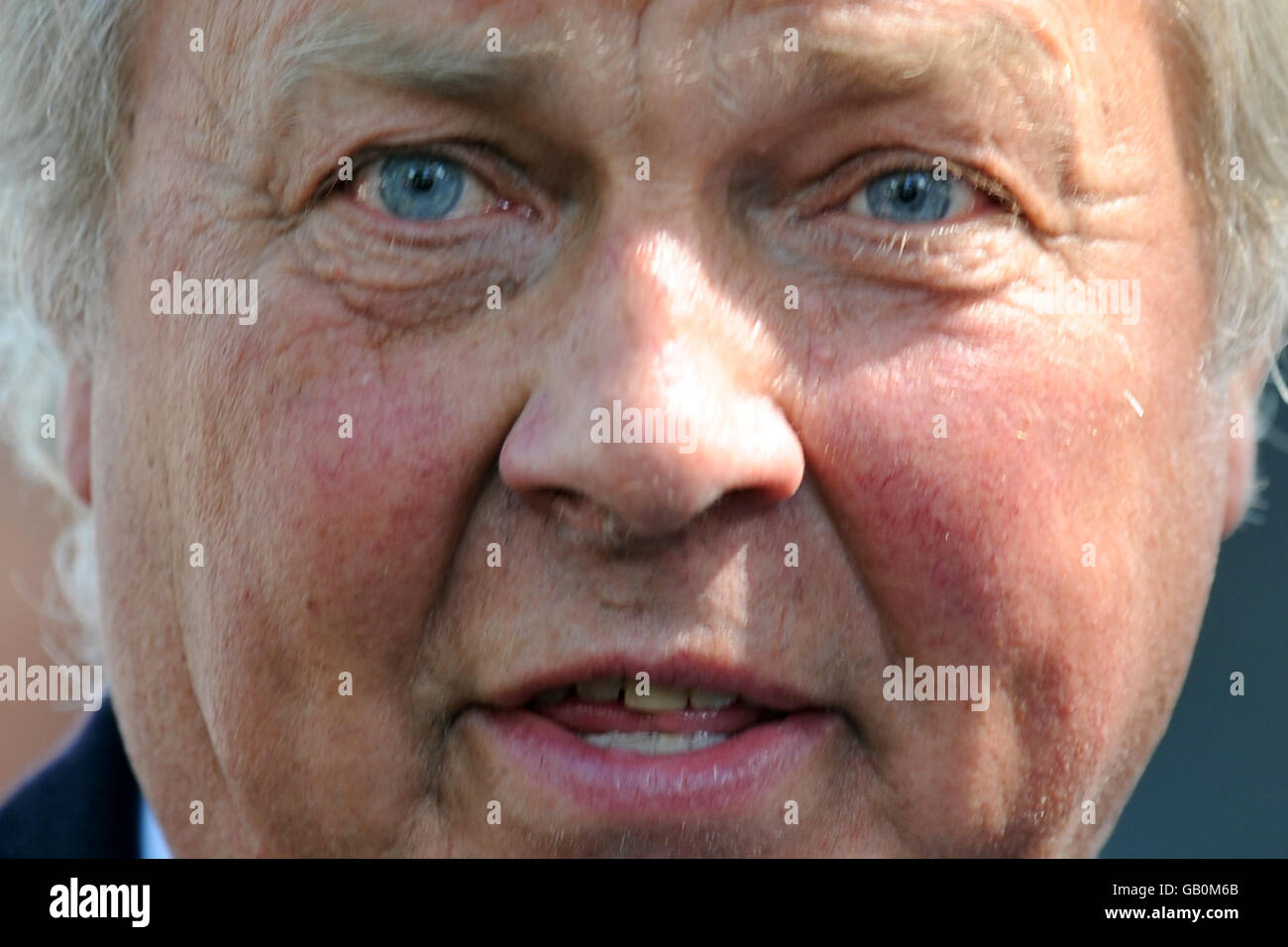 Horse Racing - Haydock Park Racecourse. Richard Whitaker, trainer Stock ...
