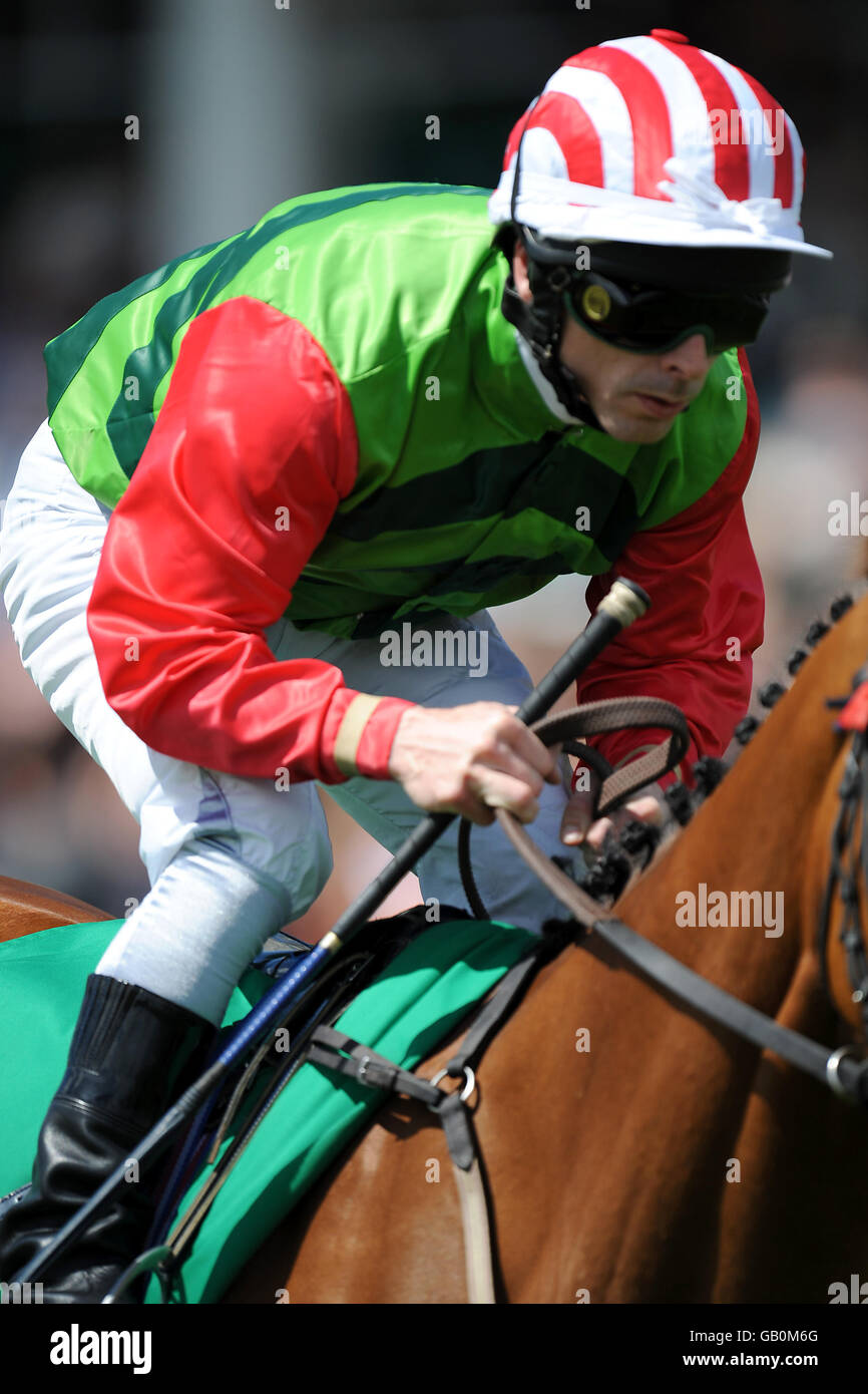 Micky fenton jockey hi-res stock photography and images - Alamy