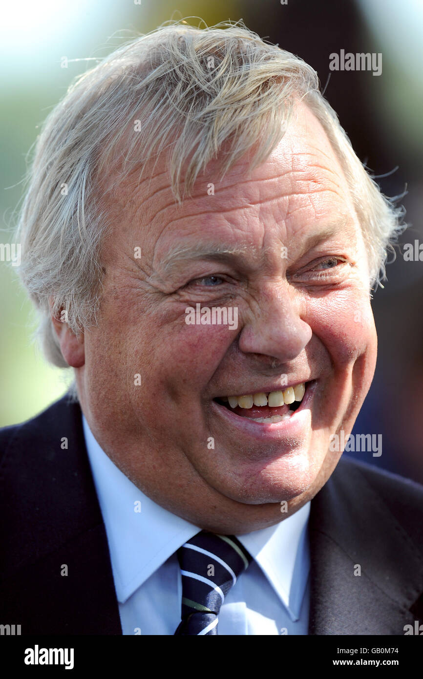 Horse Racing - Haydock Park Racecourse. Richard Whitaker, trainer Stock ...