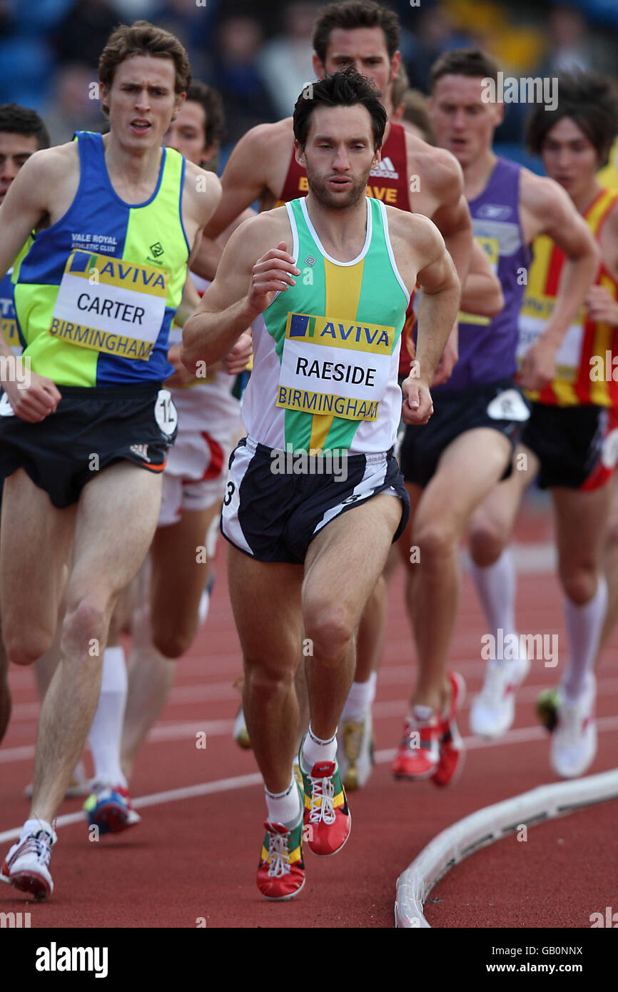 Nottingham Athletic Club's Bruse Raeside leads the pack ahead of Vale ...
