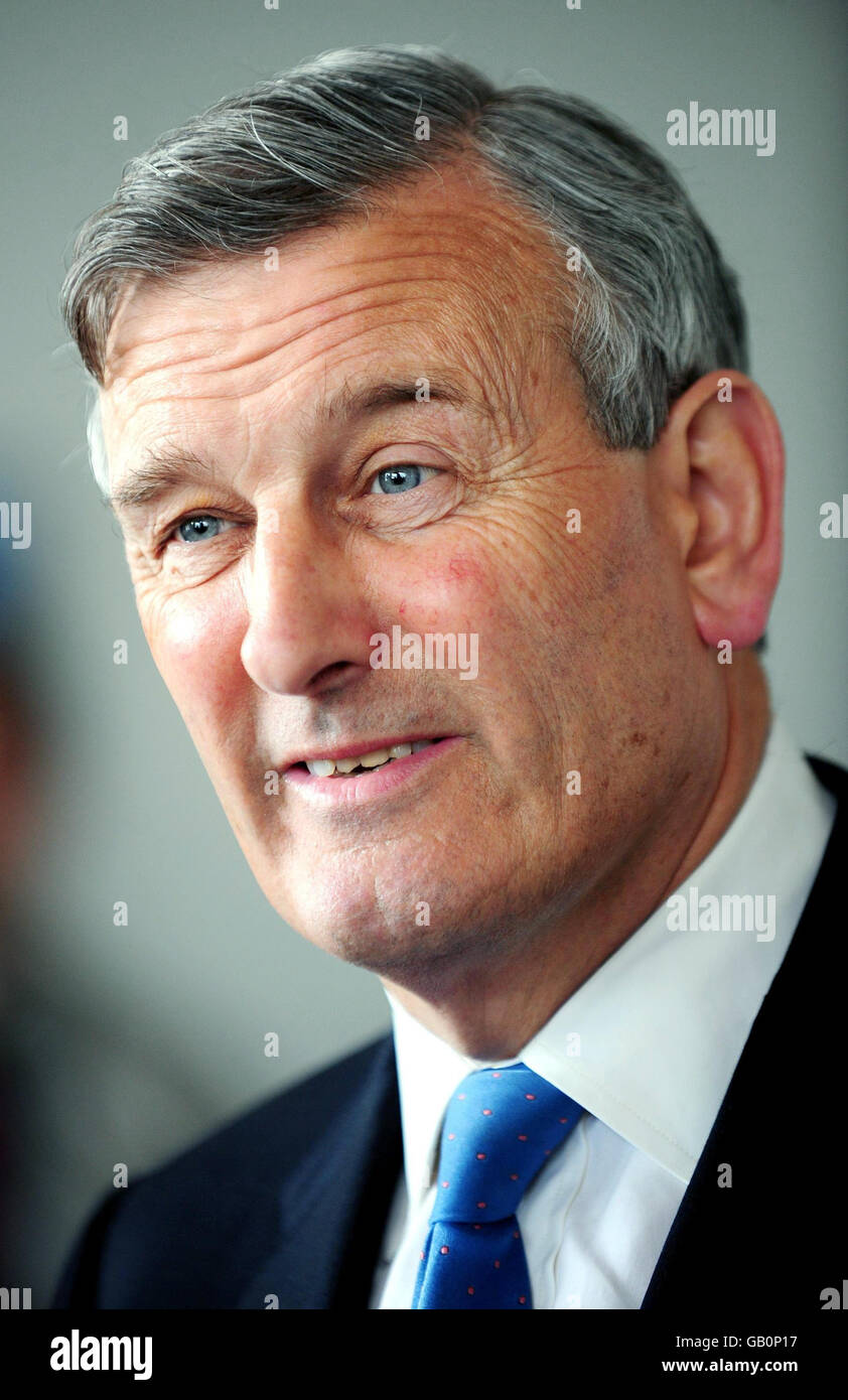 Chairman ceo general hi-res stock photography and images - Alamy