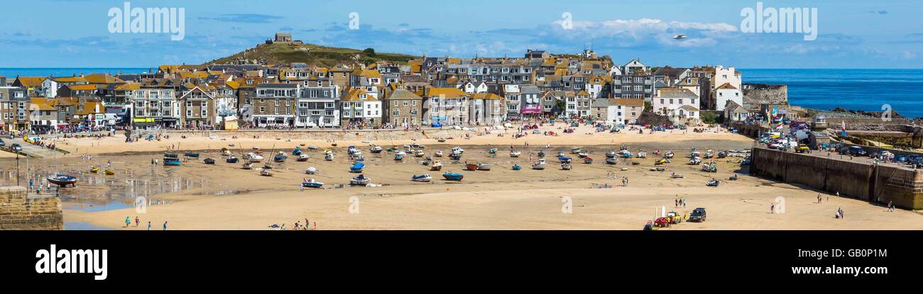 A panoramic view of St, Ives harbour in Cornwall, UK Stock Photo - Alamy