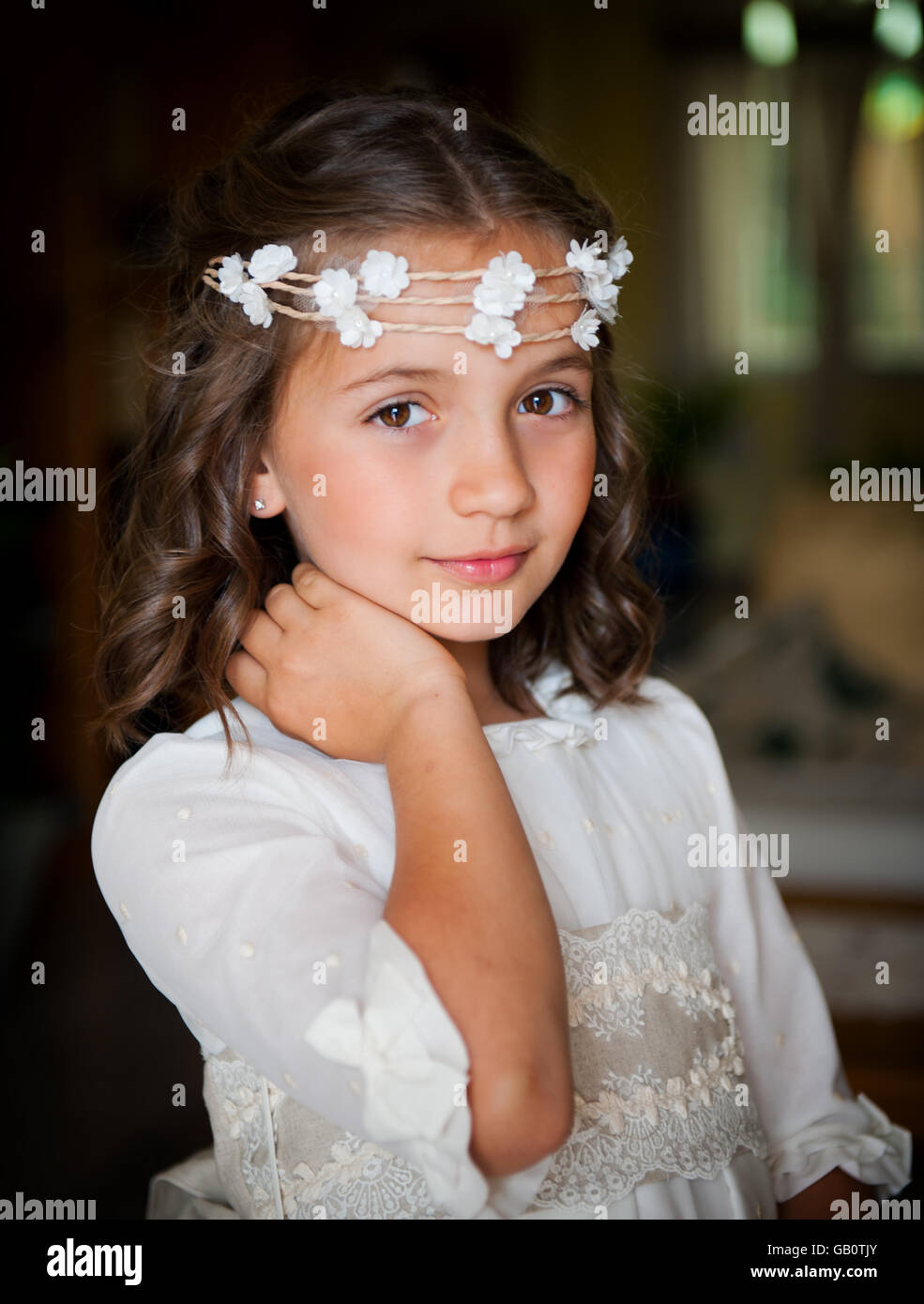 Beautiful little girl hi-res stock photography and images - Alamy
