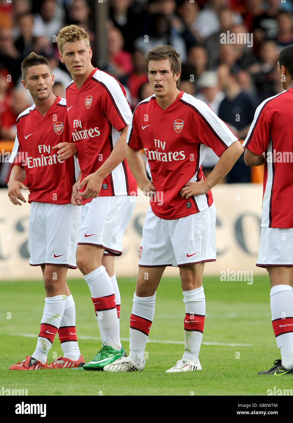 Henri lansbury pre season hi-res stock photography and images - Alamy