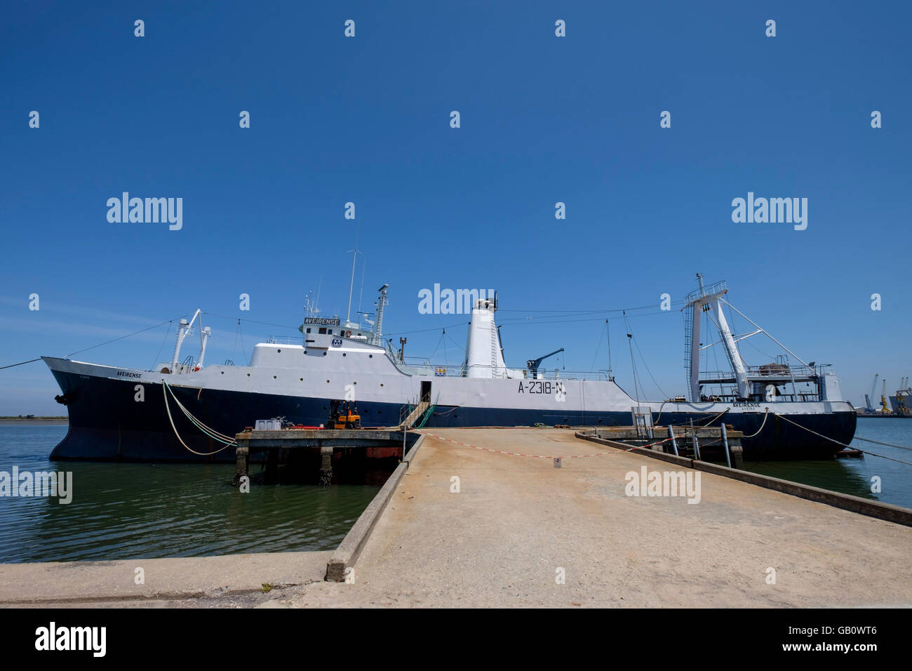 Portuguese fishing boat hi-res stock photography and images - Alamy