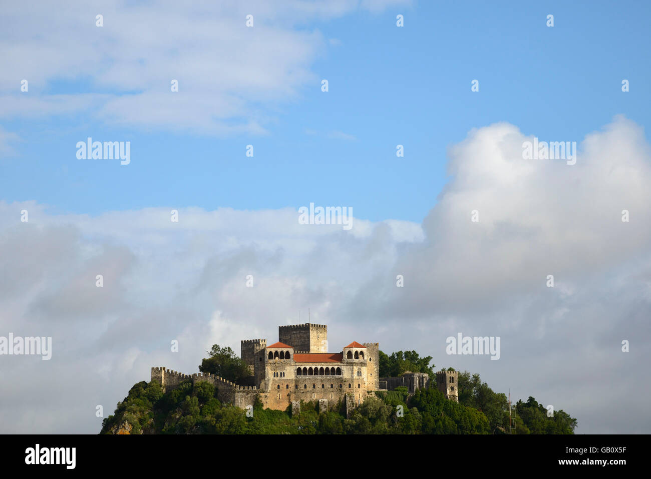 Leiria portugal castle hi-res stock photography and images - Alamy