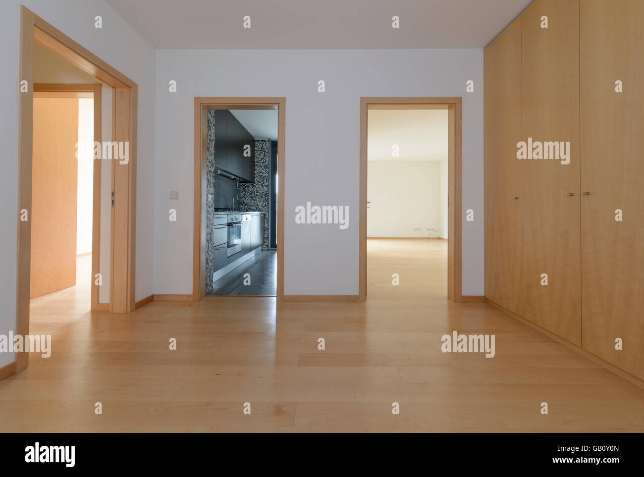 Empty room wooden wardrobe floor hi-res stock photography and images ...