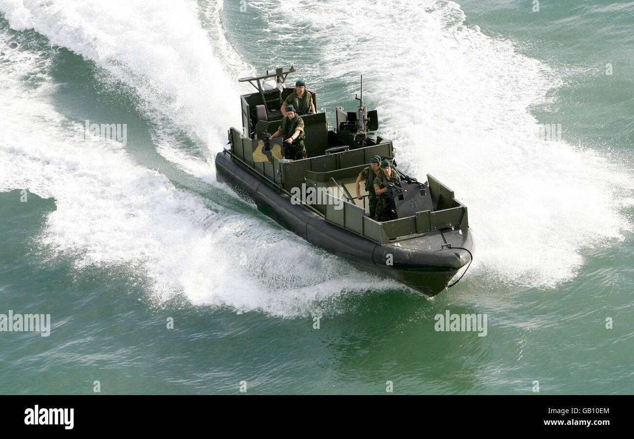 Royal Marine Commandos rehearse a rescue operation in Portsmouth ...