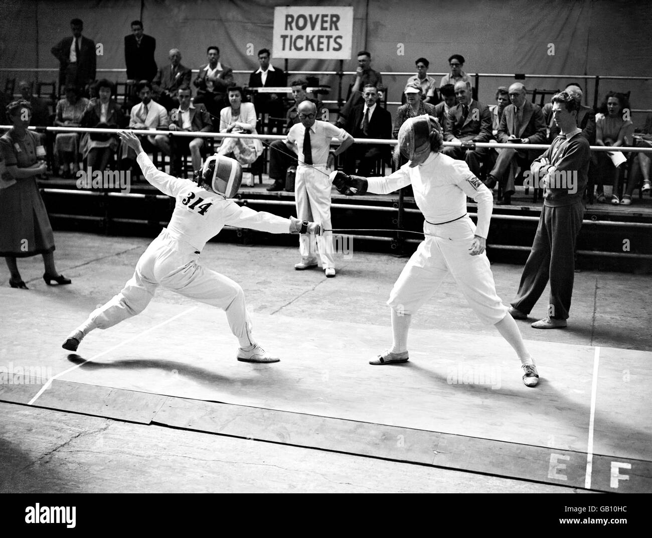 1948 olympics fencing hi-res stock photography and images - Alamy