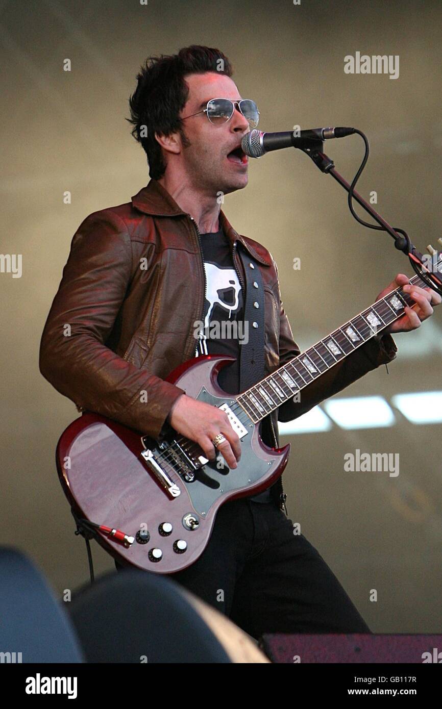 Sterephonics lead singer Kelly Jones performs during the Oxegen ...