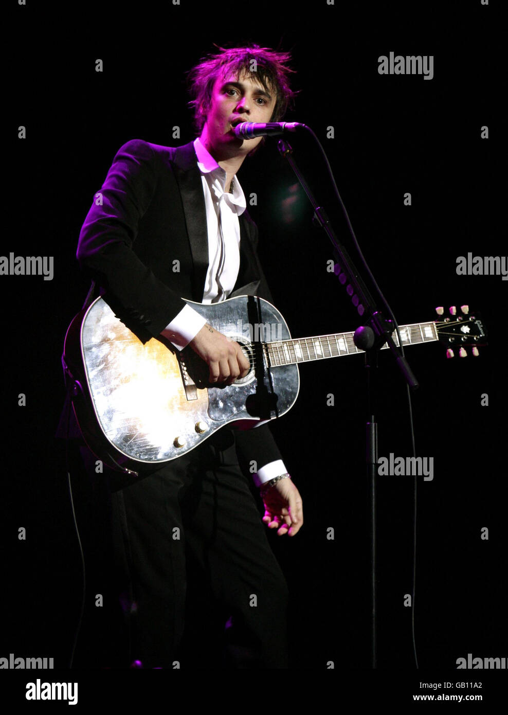 Pete Doherty Concert Stock Photo - Alamy