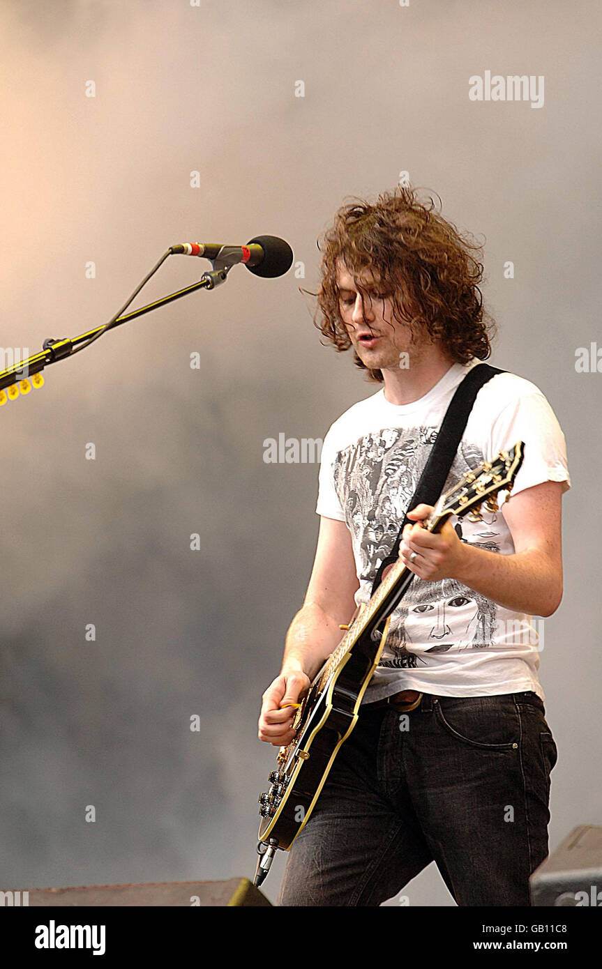 Jon fratelli fratellis performing in hi-res stock photography and ...
