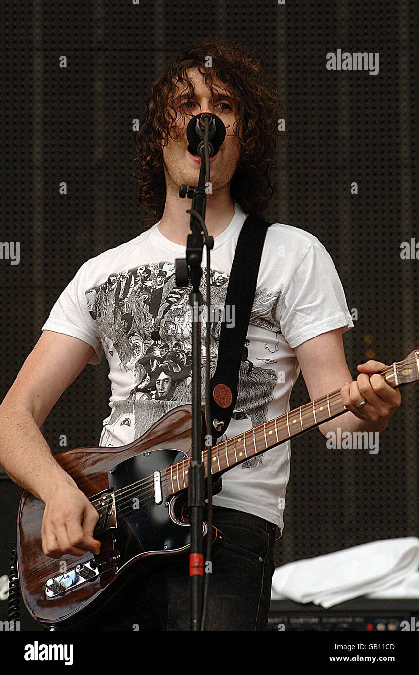 Jon fratelli fratellis performing in hi-res stock photography and ...