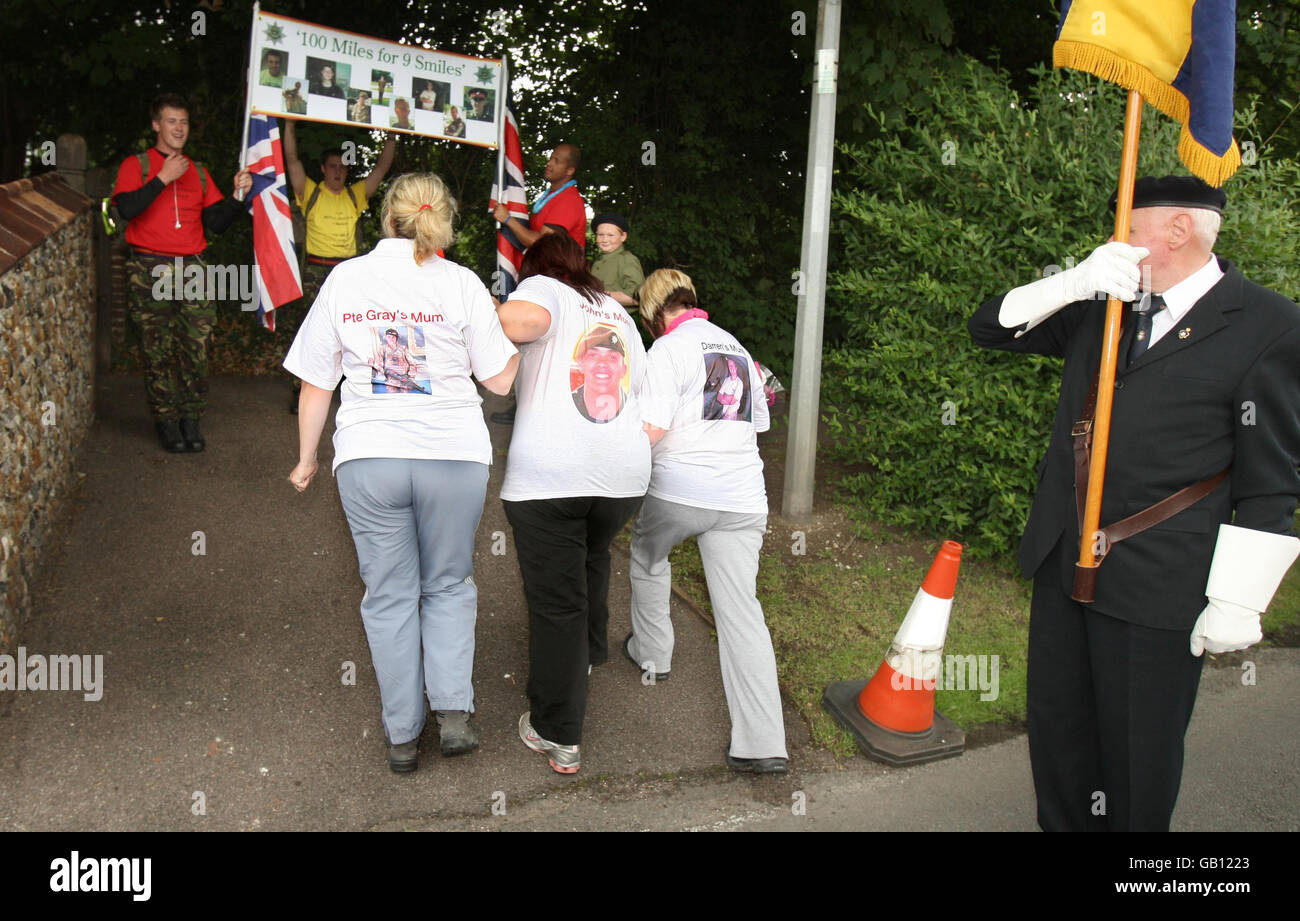 Helen Gray, Pearl Thrumble and Christine Bonner finish the 100-mile ...