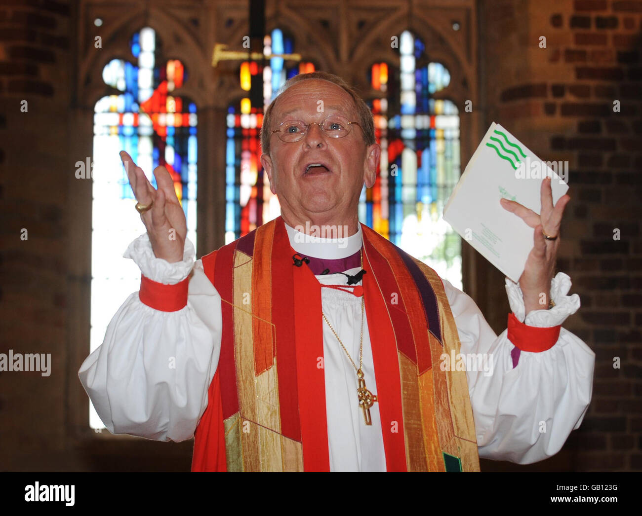 Right reverend gene robinson hi-res stock photography and images - Alamy