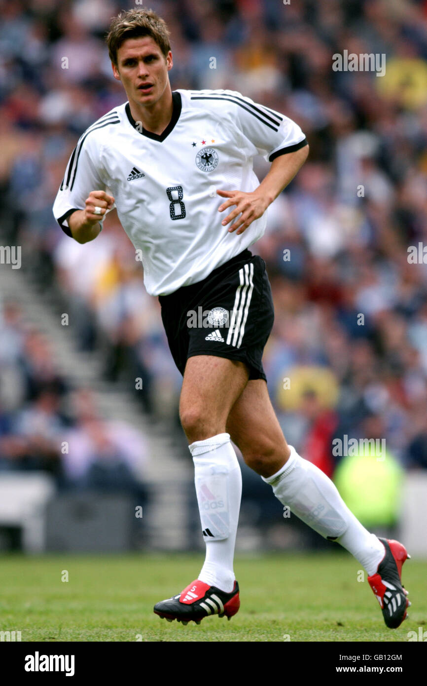 Soccer - European Championships 2004 Qualifying - Group Five - Scotland ...