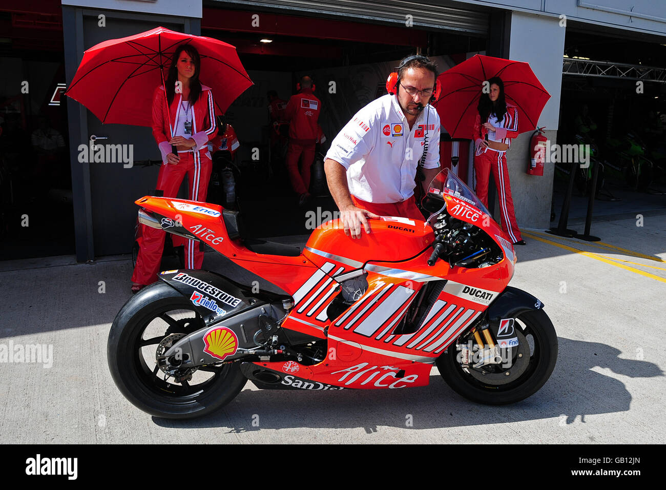 Moto bwin com british motorcycle grand prix race donington park hi-res ...