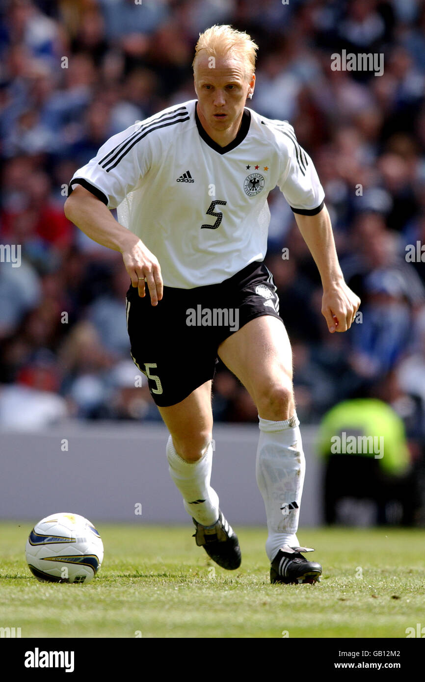 Soccer - European Championships 2004 Qualifying - Group Five - Scotland ...