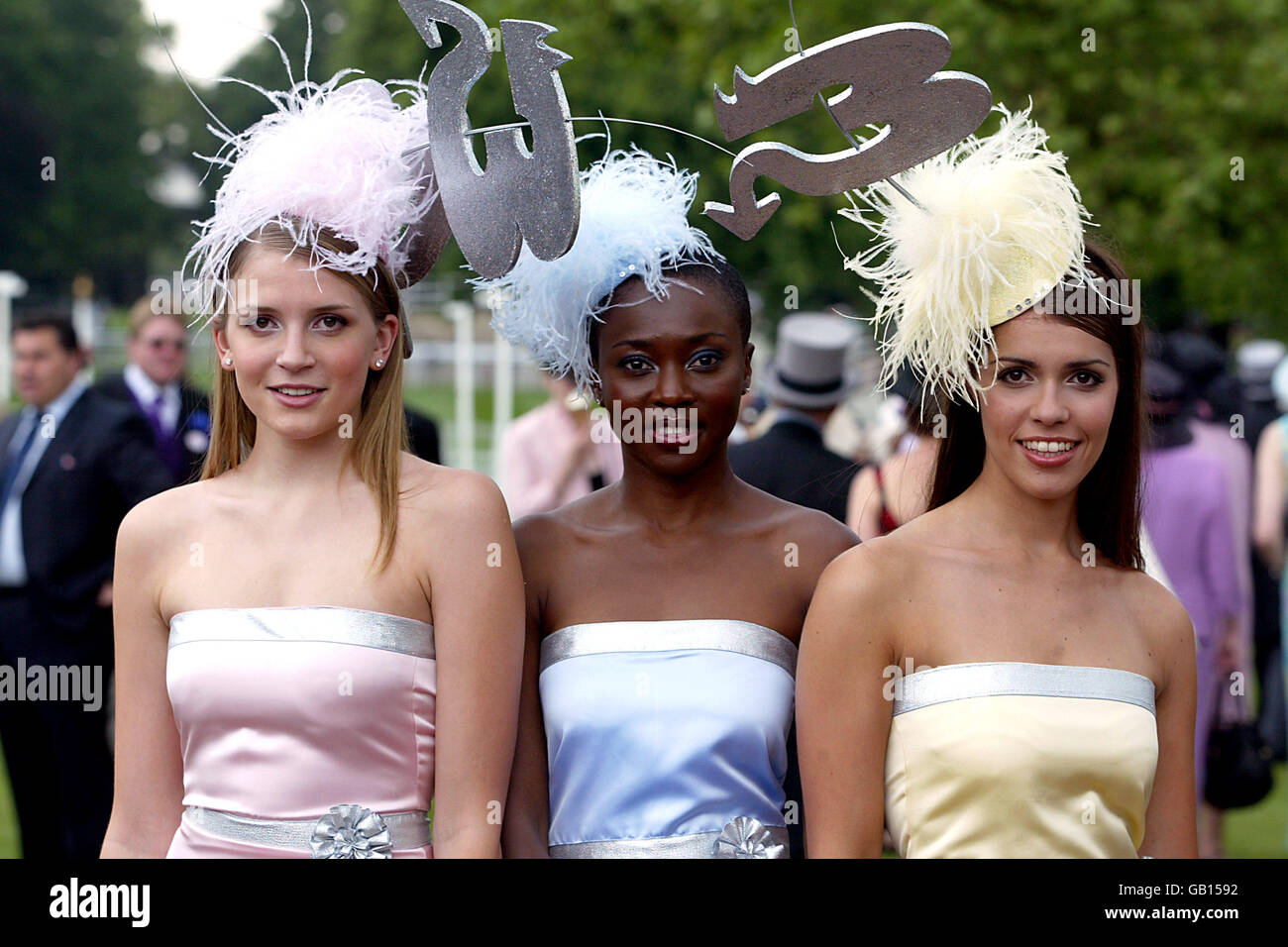 Matching mirrors hi-res stock photography and images - Alamy