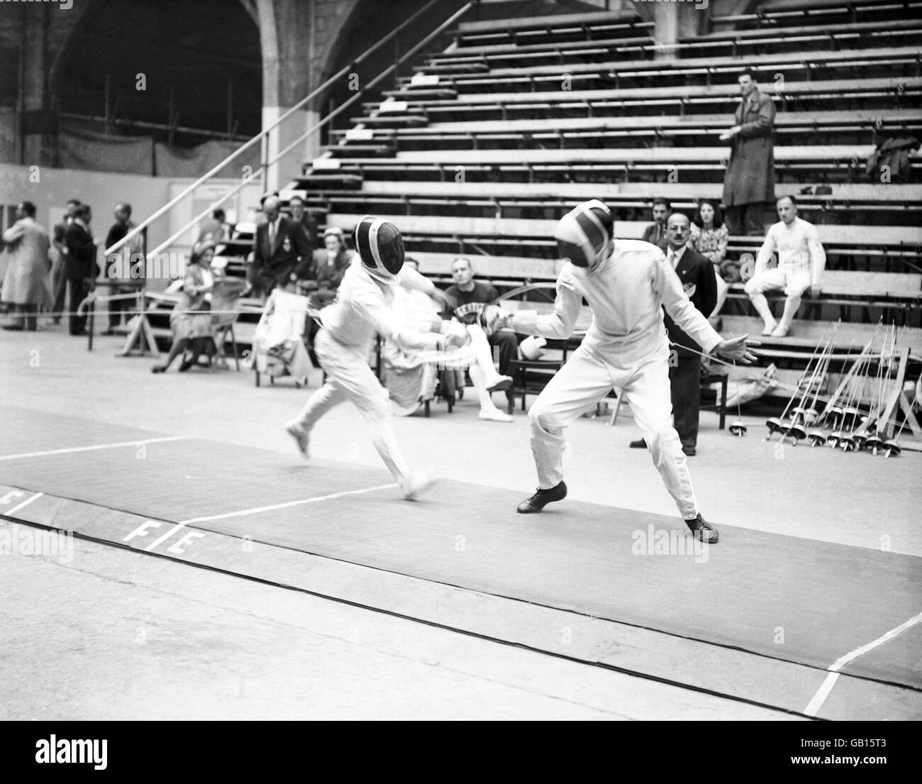 1948 olympics fencing hi-res stock photography and images - Alamy
