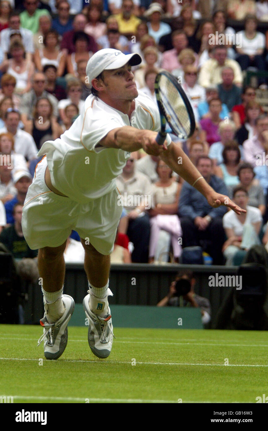 Tennis - Wimbledon 2003 - Men's 3rd Round, Andy Roddick v Tony Robredo ...