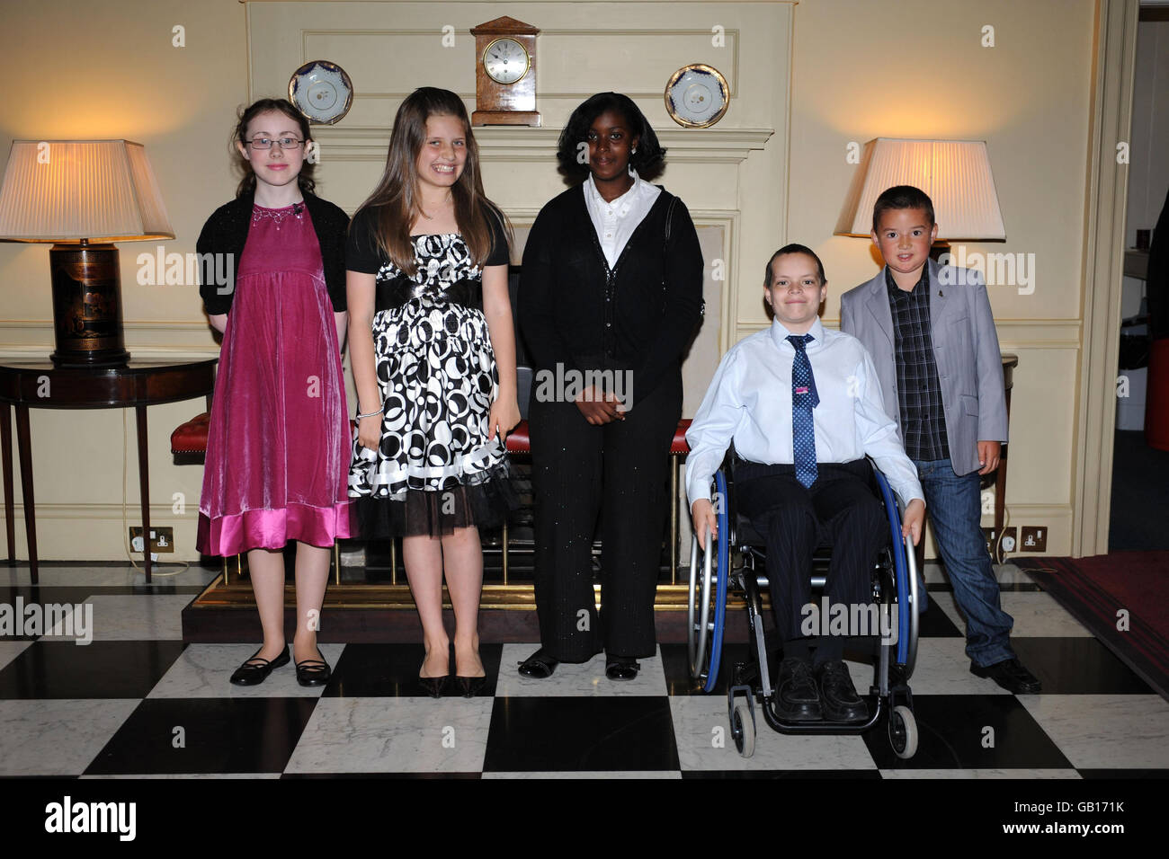 Central london pictured from left to right hi-res stock photography and ...