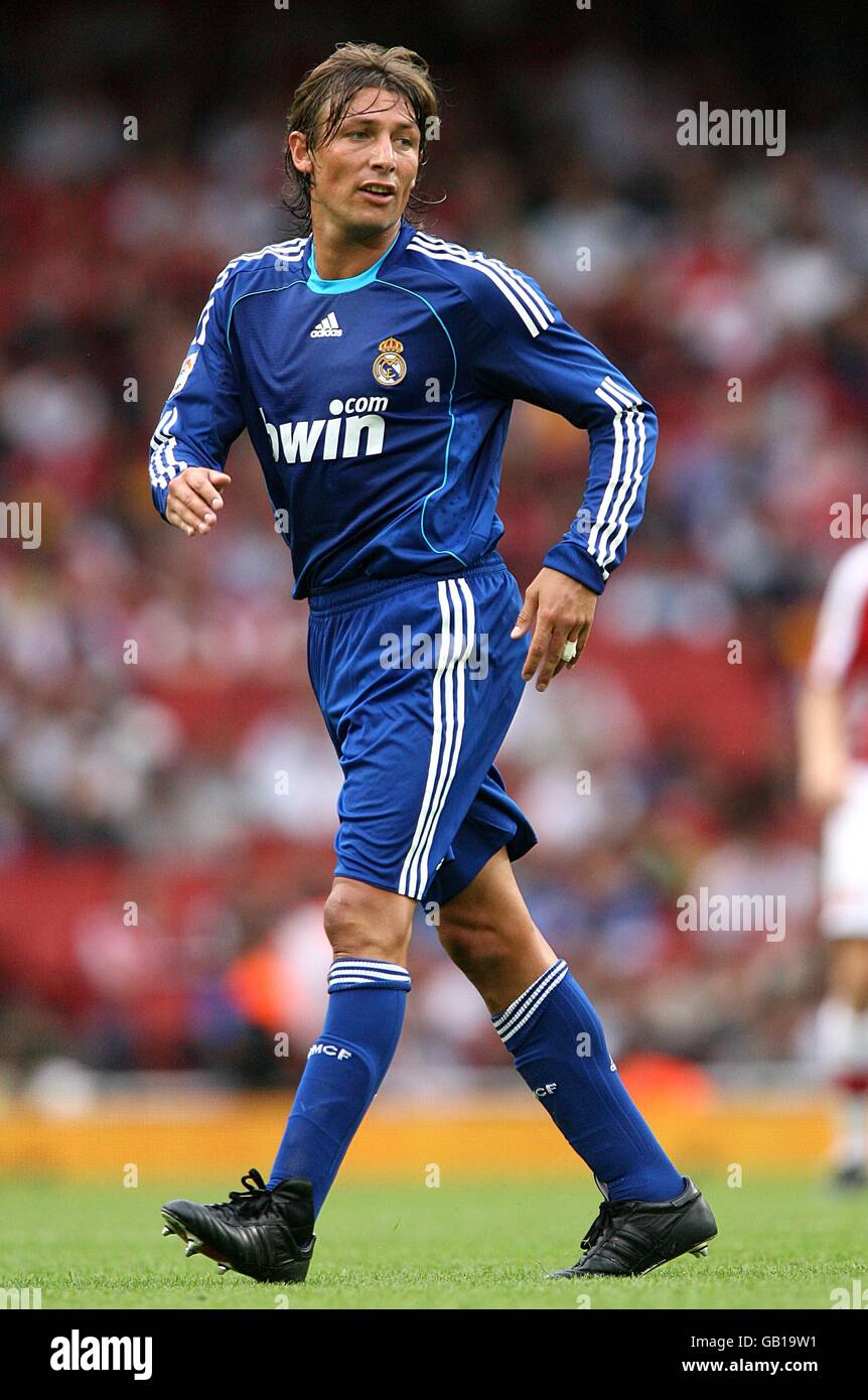 Gabriel heinze real madrid hi-res stock photography and images - Alamy