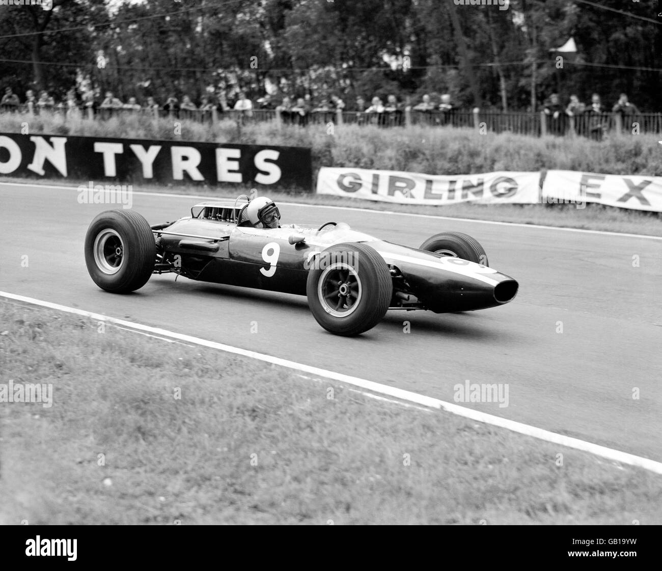 Motor Racing - Brands Hatch. Bruce McLaren Stock Photo - Alamy